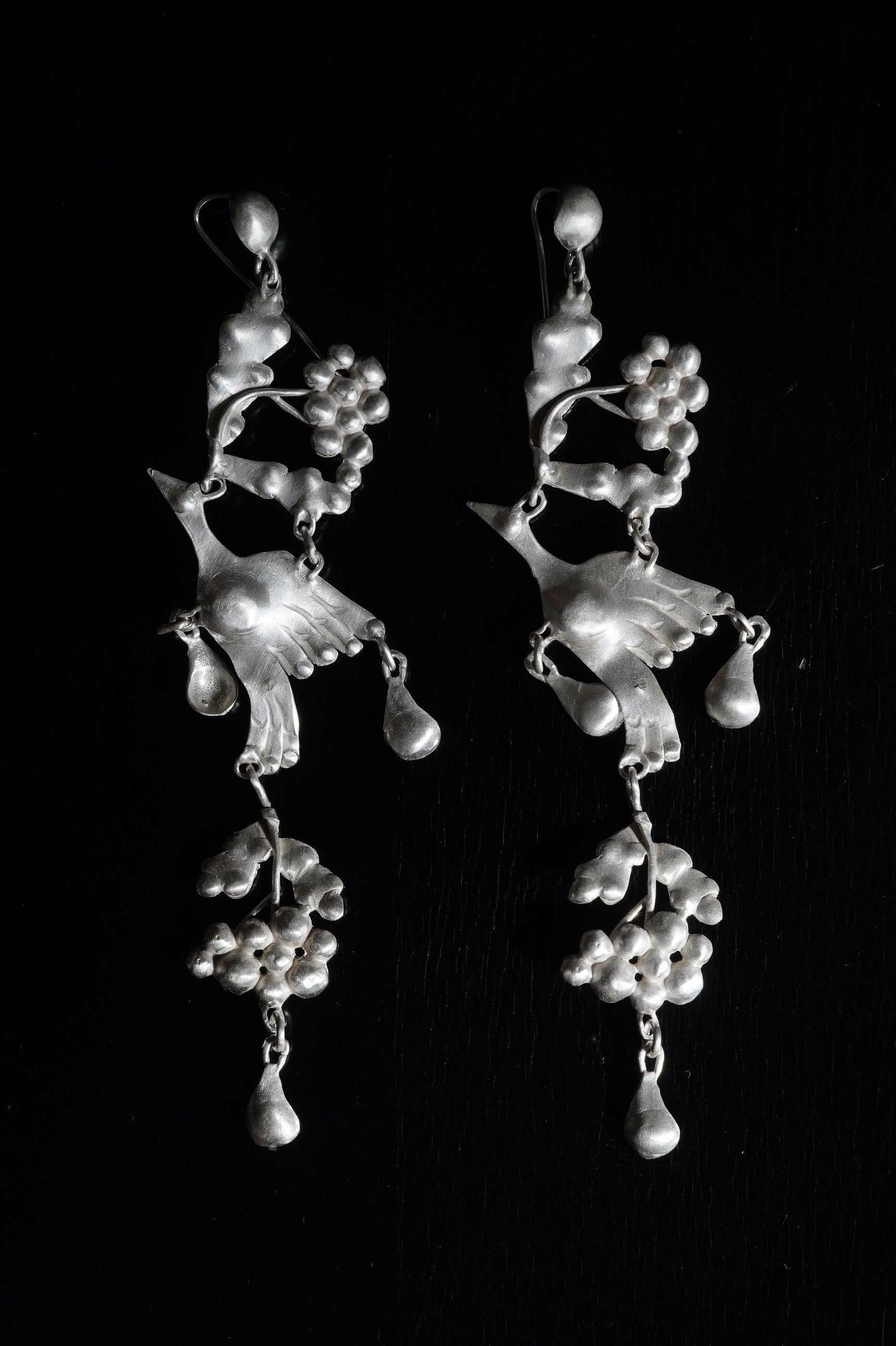 Zoé Mohm ACHILLÉE AND BIRD DROPS – PORT